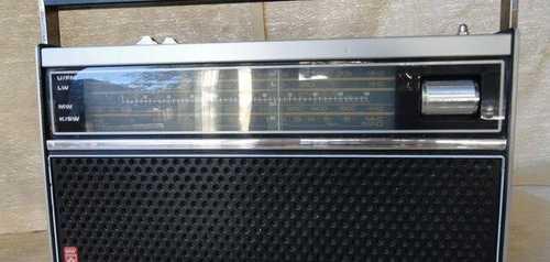 Grundig city BOY 1100 радиоприемник 1973 года
