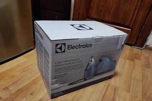 Утюг с парогенератором Electrolux E8ST1-6DBM