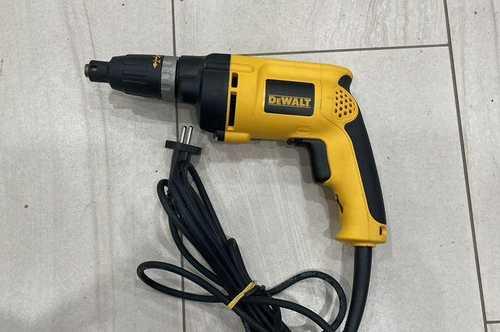 Шуруповерт Dewalt DW263