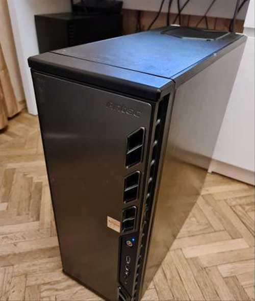 Antec P183 (Core i7, 20 GB RAM, radeon HD 4890)