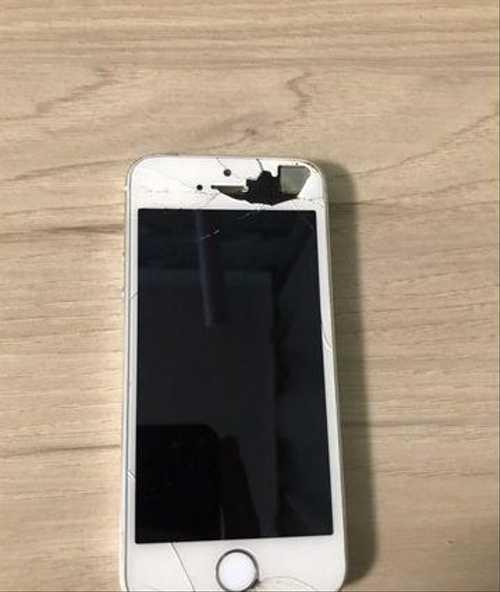 Продаю iPhone 5c