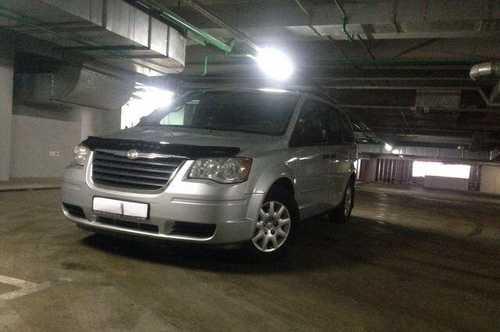 Chrysler Town Country, 2009