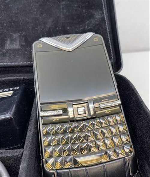 Vertu Qwest Carbon оригинал
