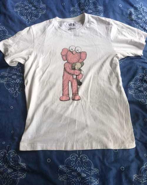 Футболки uniqlo x Kaws