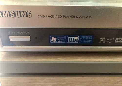 DVD плеер SAMSUNG DVD-E235