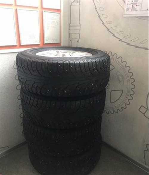 Зимняя резина на дисках 275/65 R17