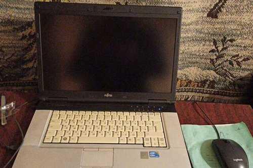 Fujitsu e780 ноутбук