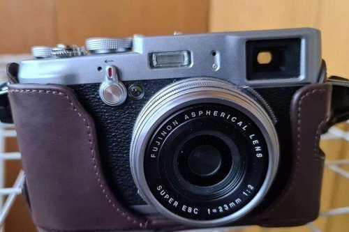 Фотоаппарат Fujifilm X100 в комплекте
