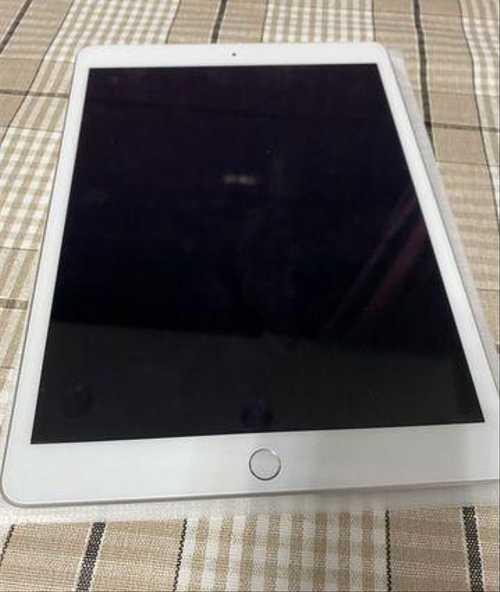 Apple iPad 8