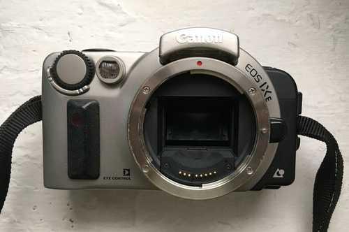 Зеркалка APS формата Canon EOS IX e