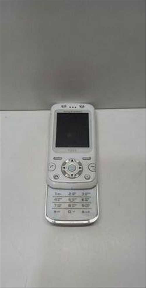 Сотовый телефон Sony Ericsson F305 (11911)