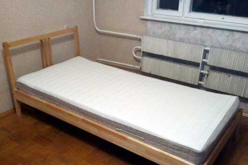 Кровать Полуторная С Матрасом Фото
