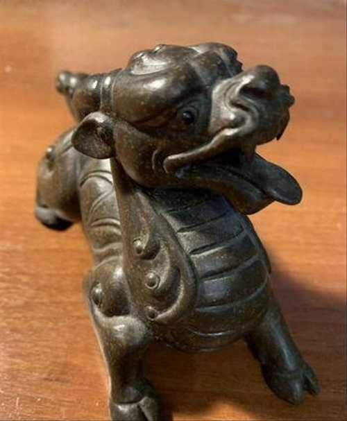 Фигурка дракона из глины (Китай)