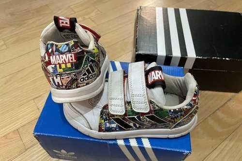 Adidas Marvel кроссовки детские 27 размер