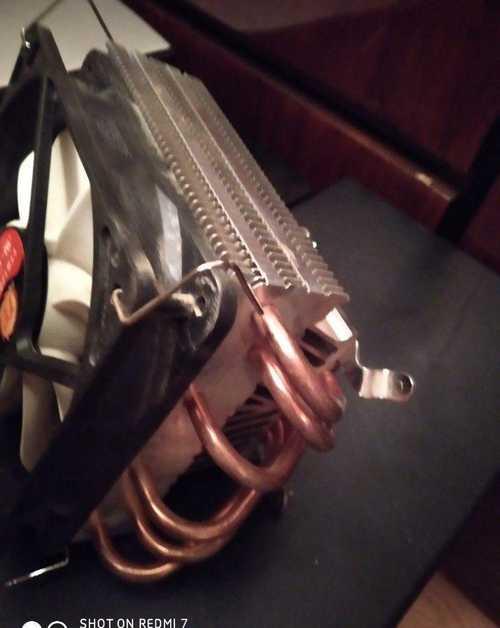 Кулер ThermalTake (12см) тихий