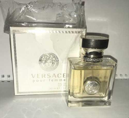 Парфюмерная вода Versace pour femme