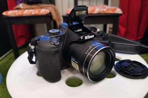 Nikon coolpix b700