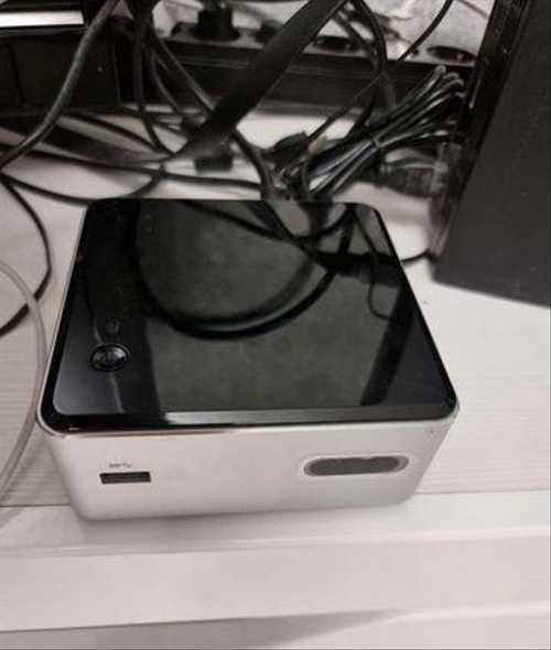 Неттоп Intel nuc DN2820FYK