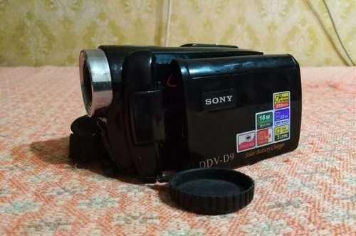 Видеокамера Sony DDV-D9