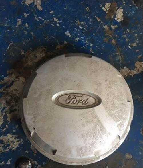 Колпак колесного диска Ford