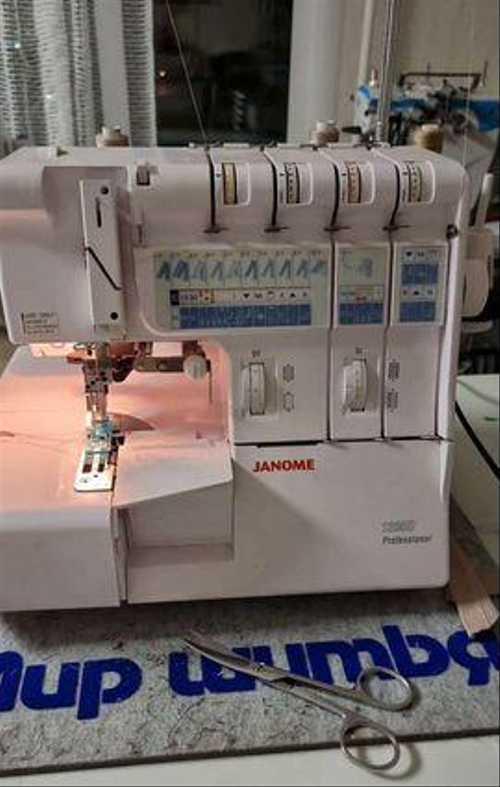 Коверлок janome 1200D б/у