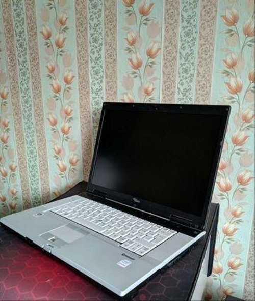 Fujitsu Siemens lifebook E8410