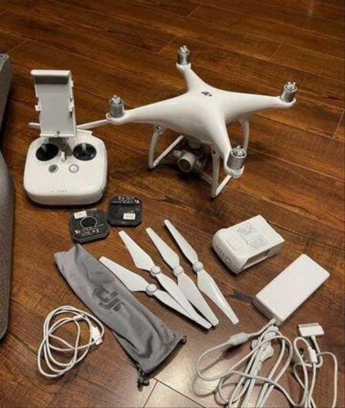 Квадрокоптер DJI phantom 4