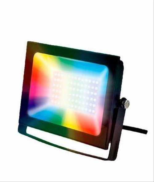 Прожектор RGB с пультом