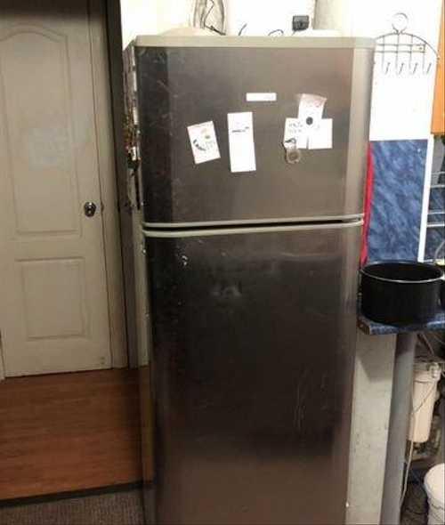 Холодильникхолодильник серый
