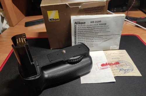 Батарейный блок на Nikon D200