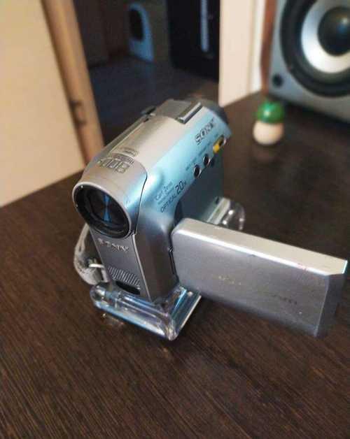 Видеокамера Sony DCR-HC32E