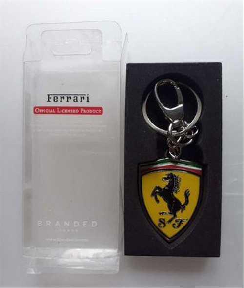 Брелок Scudetto Ferrari