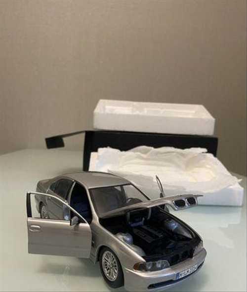 Коллекционная модель BMW 5 e39 1/24 minichamps