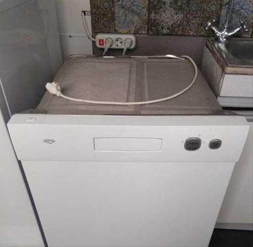 Посудомоечная машина Upo