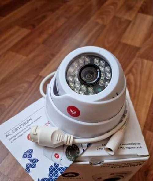 Беспроводная WiFi камера видеонаблюдения купольная