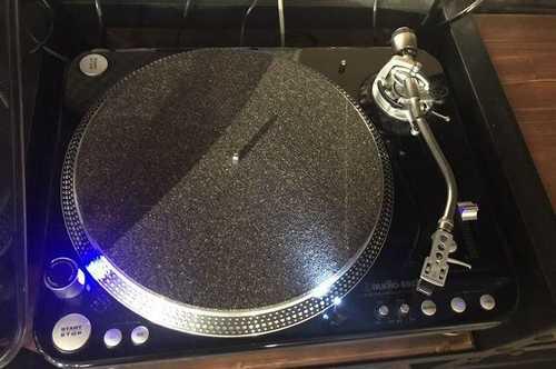 Виниловый проигрыватель audio-technica AT-lp 1240
