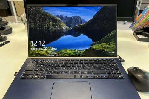 Ноутбук asus zenbook 15.6 UX533F