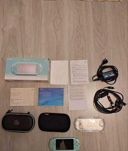 PSP 2000 Mint Green