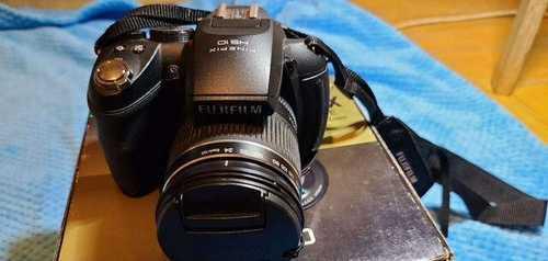 Полупрофесс-ный фотоаппарат Fujifilm Finepix HS10
