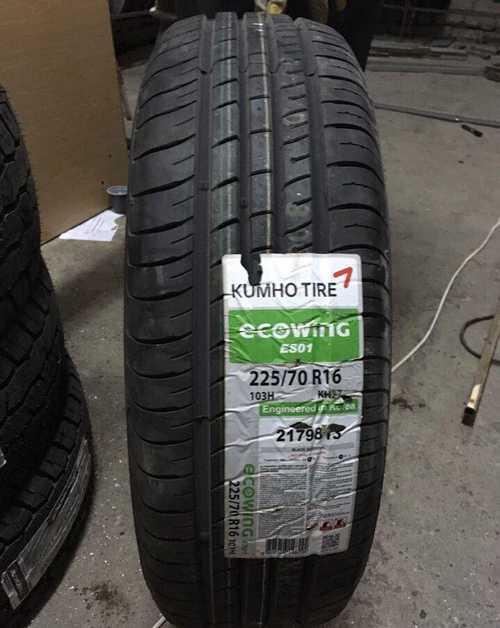 Летняя резина 225 70 r16. Kumho 225/70 r16. Кумхо 225/70/16 h 103 ha-31. Колеса Кумхо Айзен 225 70 16. Kumho 7 Ecowing es01 225 70 16.