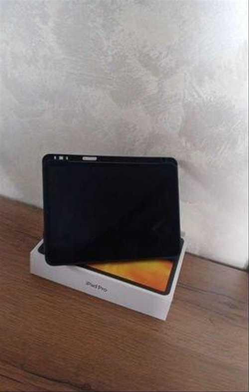 Apple iPad Pro 11" (2020) + Wi-Fi