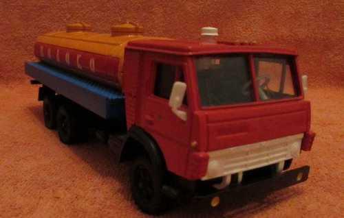 Камаз 53212 Молоко, СССР в коробке, 1:43