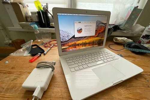 MacBook 13 Mid 2010 (White)