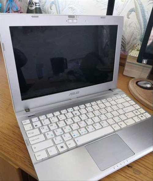 Ноутбук asus Eee PC 1225C