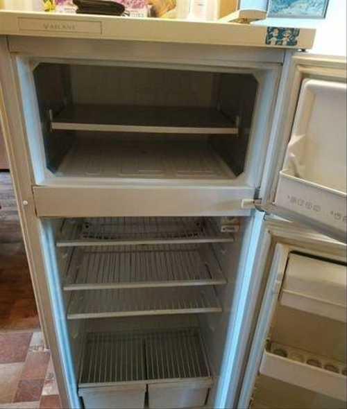Холодильник Атлант в рабочем состоянии