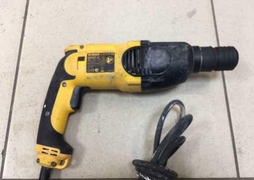 Д27) Перфоратор DeWalt D25013-QS