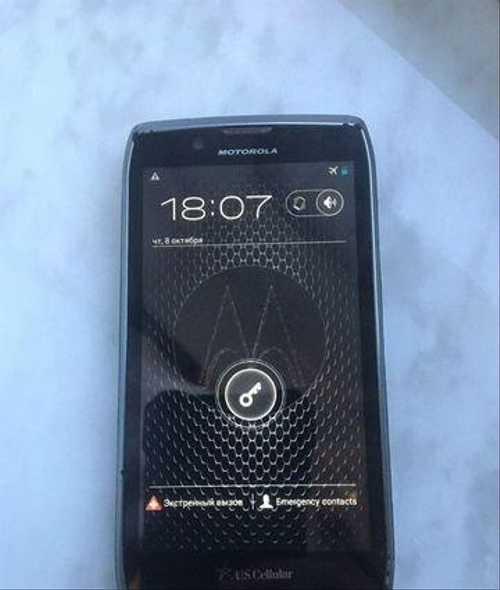 Телефон Motorola XT 881