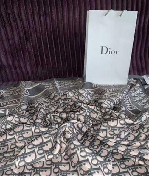 Шелковый платок dior