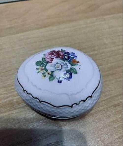 Шкатулка розовый фарфор