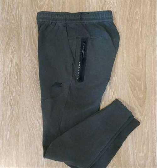 Брюки штаны Nike Tech Pack Pant